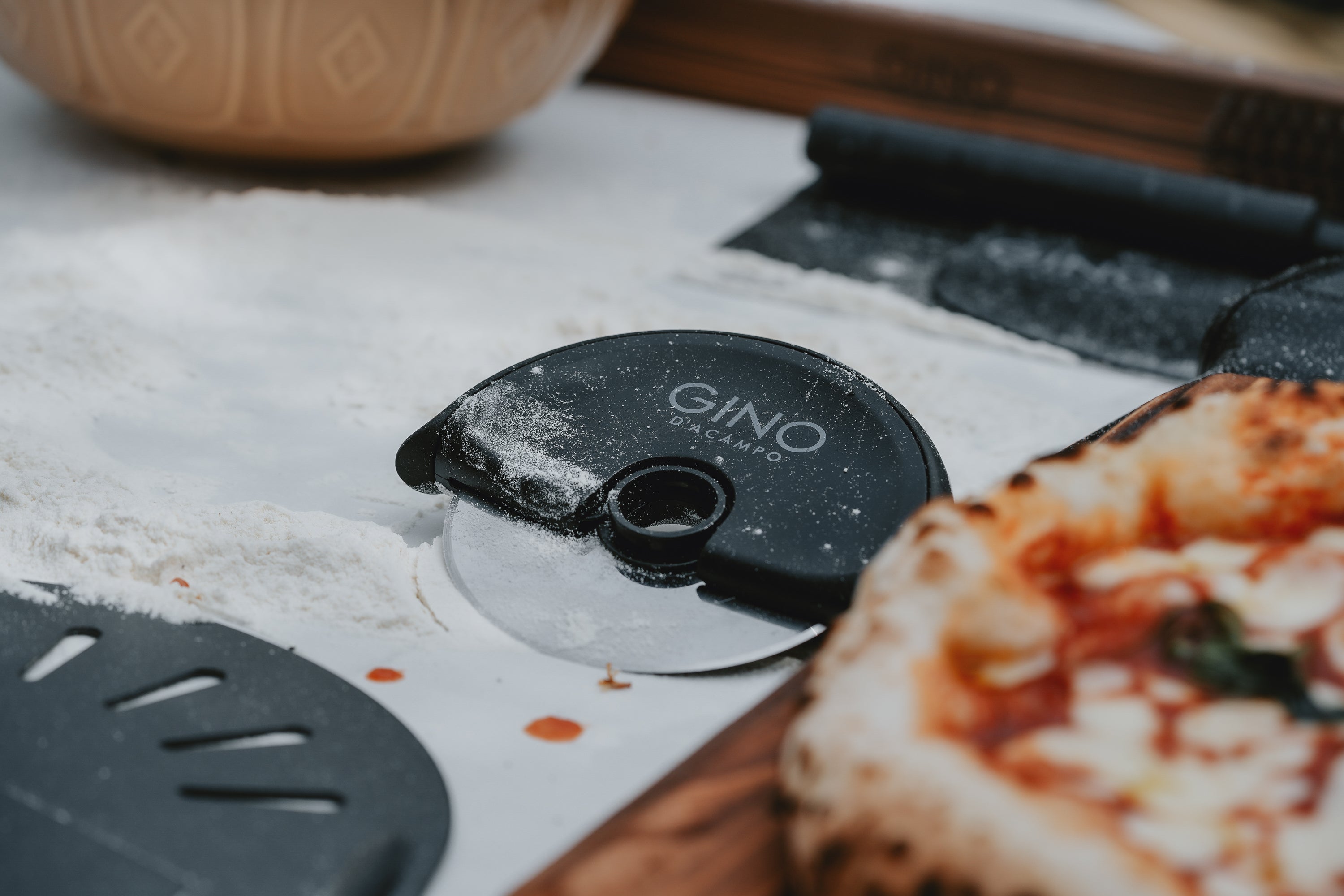 Disc Style Pizza Cutter | Gino Pizza Ovens